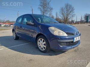 Синий Рено Клио 2007 в Рига, объемом двигателя 1.50 л и пробегом 260 тыс. км за 1000 €, фото  на AUTOMOTO.COM.LV