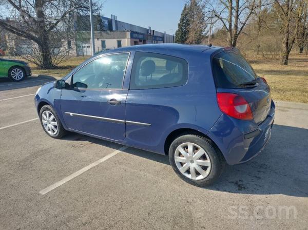 Zils Renault Clio 2007 Rīga, ar dzinēja tilpumu 1.50 L un nobraukumu 260 tūkst. km par 1000 €, foto 2 vietnē AUTOMOTO.COM.LV