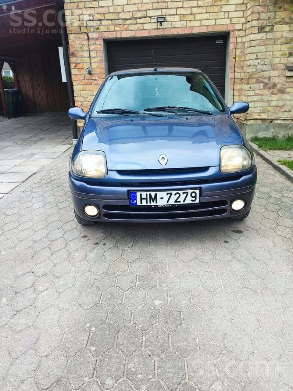 Blue Renault Clio 2000 in Jelgava, with an engine capacity of 1.20 L and mileage of 197 thousand km for 800 €, photo 3 on AUTOMOTO.COM.LV