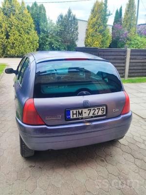 Blue Renault Clio 2000 in Jelgava, with an engine capacity of 1.20 L and mileage of 197 thousand km for 800 €, photo 5 on AUTOMOTO.COM.LV
