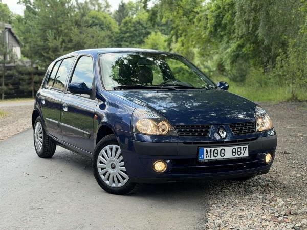 Blue Renault Clio 2001 in Vilnius, with an engine capacity of 1.15 L and mileage of 211 thousand km for 1150 €, photo 1 on AUTOMOTO.COM.LV