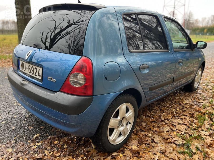 Zils Renault Clio 2003 Valmiera, ar dzinēja tilpumu 1.20 L un nobraukumu 202 tūkst. km par 1220 €, foto 5 vietnē AUTOMOTO.COM.LV