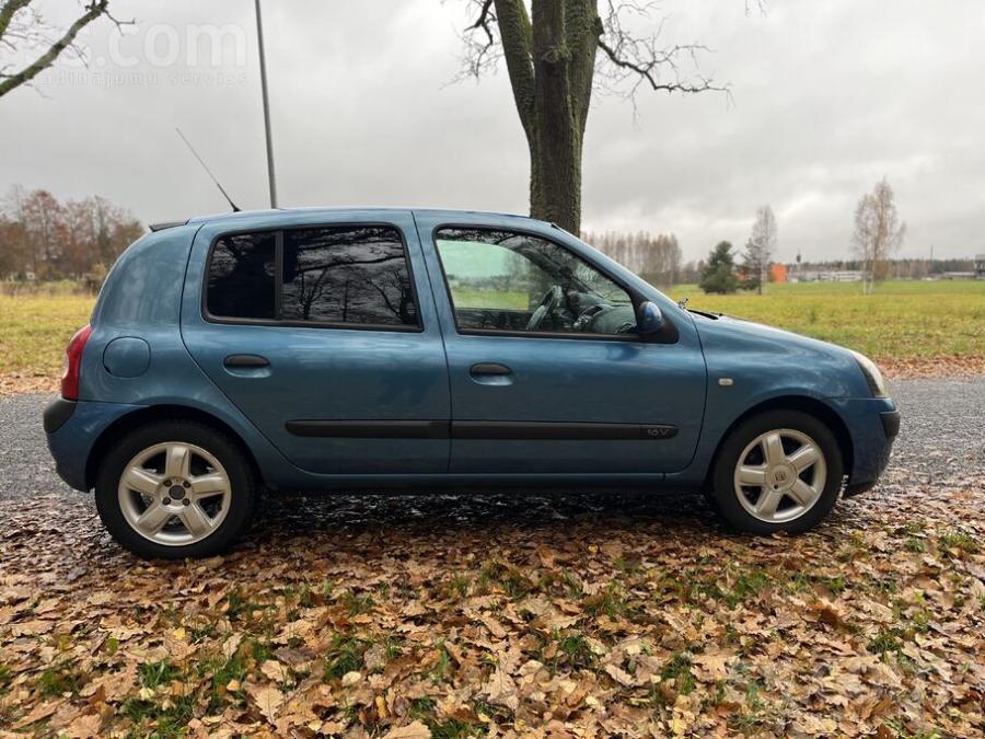 Zils Renault Clio 2003 Valmiera, ar dzinēja tilpumu 1.20 L un nobraukumu 202 tūkst. km par 1220 €, foto 6 vietnē AUTOMOTO.COM.LV