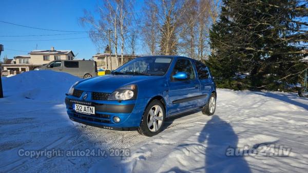 Zils Renault Clio 2003 Tallina, ar dzinēja tilpumu 1.60 L un nobraukumu 248 tūkst. km par 2300 €, foto 4 vietnē AUTOMOTO.COM.LV
