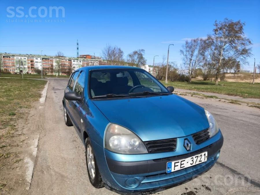 Blue Renault Clio 2004 in Riga, with an engine capacity of 1.20 L and mileage of 251 thousand km for 900 €, photo 1 on AUTOMOTO.COM.LV