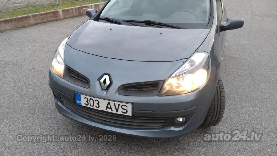 Zils Renault Clio 2005 Tallina, ar dzinēja tilpumu 1.40 L un nobraukumu 191 tūkst. km par 1250 €, foto 1 vietnē AUTOMOTO.COM.LV