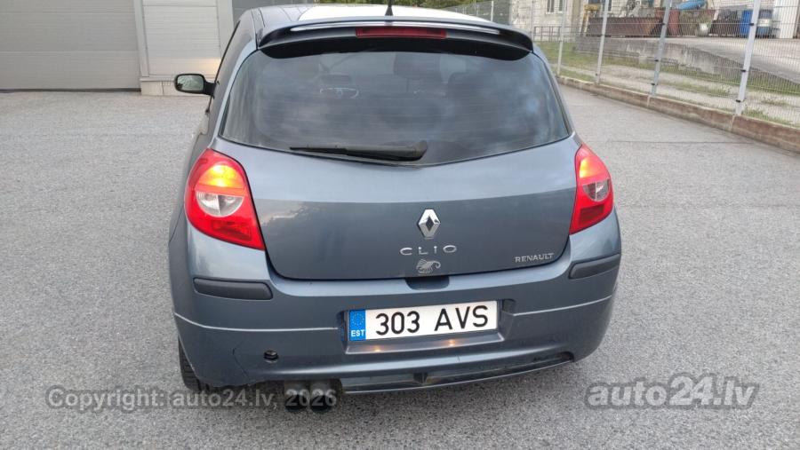 Zils Renault Clio 2005 Tallina, ar dzinēja tilpumu 1.40 L un nobraukumu 191 tūkst. km par 1250 €, foto 5 vietnē AUTOMOTO.COM.LV
