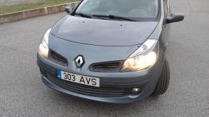 Zils Renault Clio 2005 Tallina, ar dzinēja tilpumu 1.40 L un nobraukumu 191 tūkst. km par 1250 €, foto 10 vietnē AUTOMOTO.COM.LV