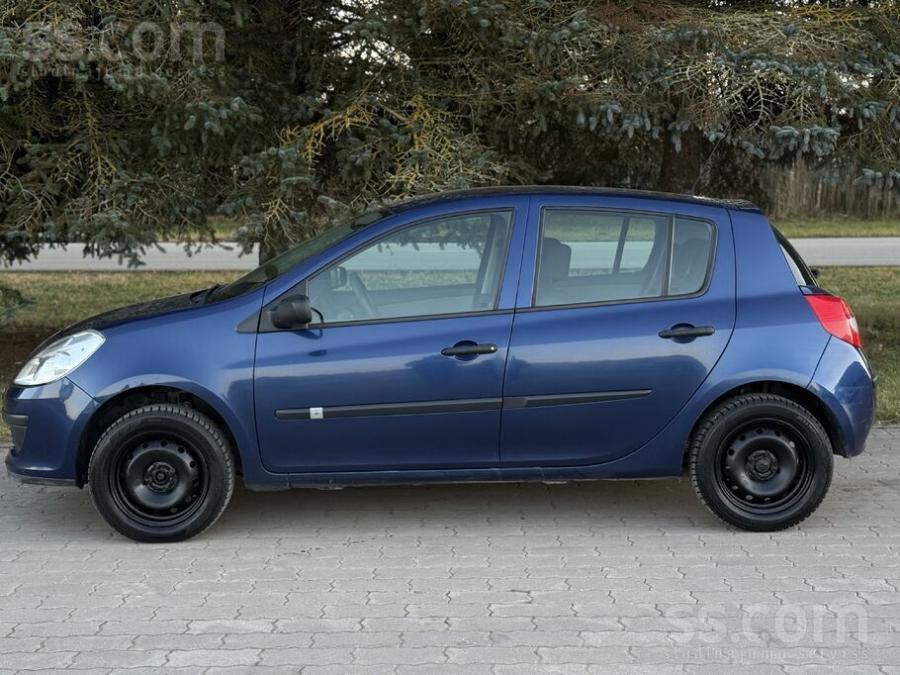 Zils Renault Clio 2006 Jelgava, ar dzinēja tilpumu 1.20 L un nobraukumu 129 tūkst. km par 1450 €, foto 4 vietnē AUTOMOTO.COM.LV