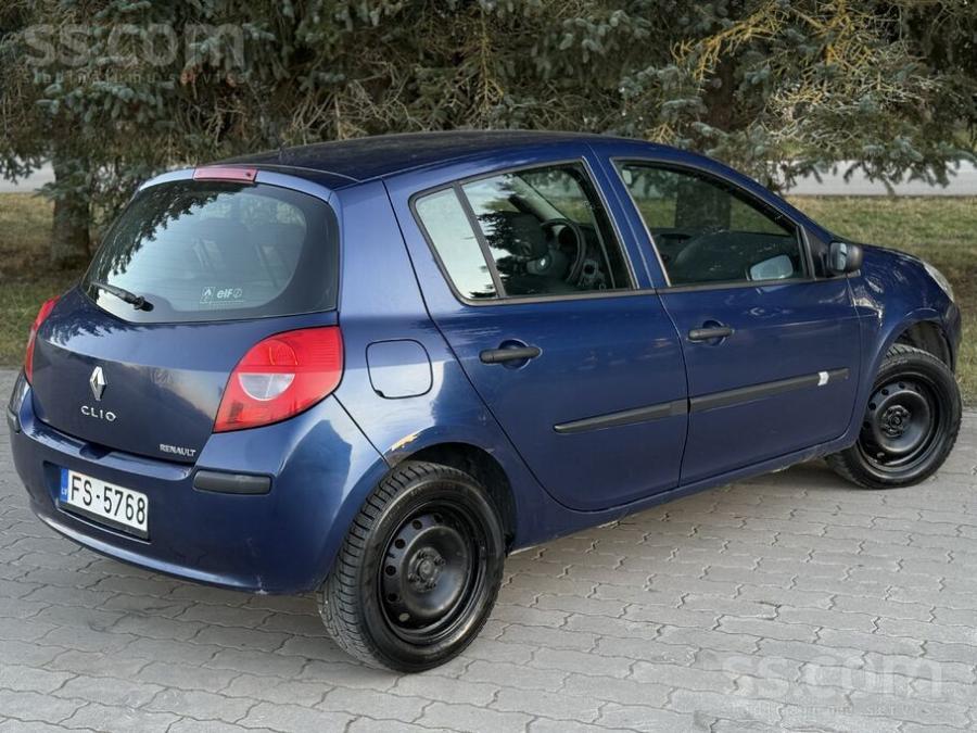 Zils Renault Clio 2006 Jelgava, ar dzinēja tilpumu 1.20 L un nobraukumu 129 tūkst. km par 1450 €, foto 5 vietnē AUTOMOTO.COM.LV