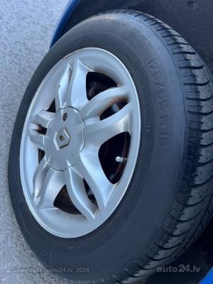 Zils Renault Clio 2006 Narva, ar dzinēja tilpumu 1.10 L un nobraukumu 169 tūkst. km par 1499 €, foto 22 vietnē AUTOMOTO.COM.LV