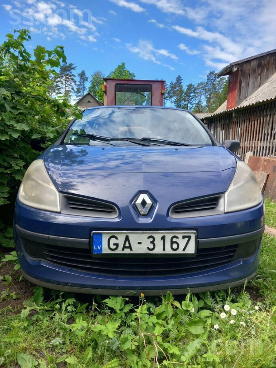 Zils Renault Clio 2006 Talsi, ar dzinēja tilpumu 1.50 L un nobraukumu 276 tūkst. km par 290 €, foto 1 vietnē AUTOMOTO.COM.LV