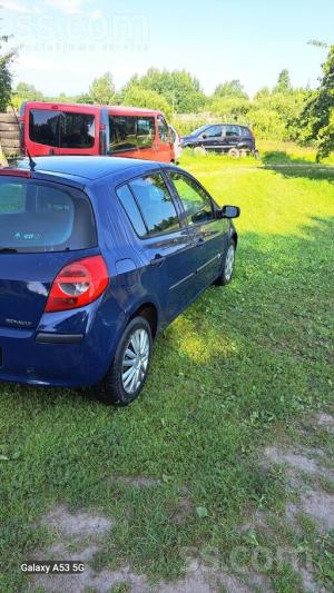 Zils Renault Clio 2006 Talsi, ar dzinēja tilpumu 1.50 L un nobraukumu 278 tūkst. km par 1299 €, foto 8 vietnē AUTOMOTO.COM.LV