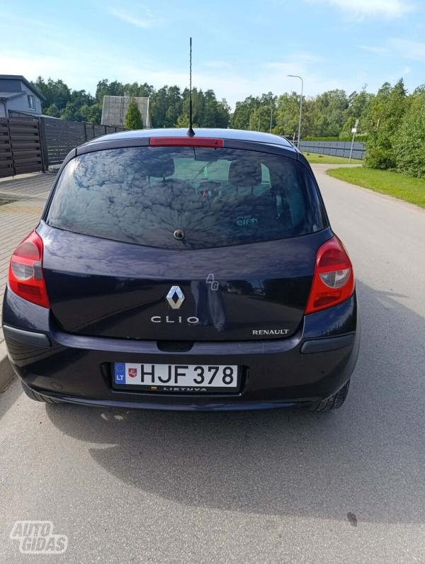 Blue Renault Clio 2006 in Vilnius, with an engine capacity of 1.40 L and mileage of 284 thousand km for 1350 €, photo 6 on AUTOMOTO.COM.LV