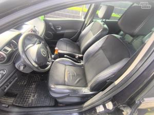 Zils Renault Clio 2006 Viļņa, ar dzinēja tilpumu 1.40 L un nobraukumu 284 tūkst. km par 1350 €, foto 8 vietnē AUTOMOTO.COM.LV