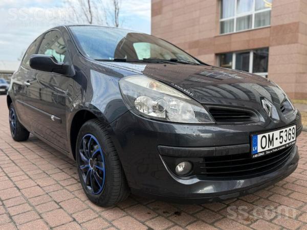 Zils Renault Clio 2007 Rīga, ar dzinēja tilpumu 1.10 L un nobraukumu 0 tūkst. km par 2300 €, foto 1 vietnē AUTOMOTO.COM.LV