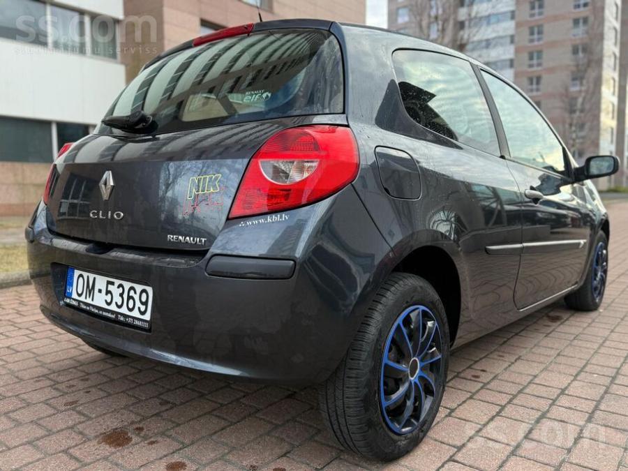 Zils Renault Clio 2007 Rīga, ar dzinēja tilpumu 1.10 L un nobraukumu 0 tūkst. km par 2300 €, foto 8 vietnē AUTOMOTO.COM.LV