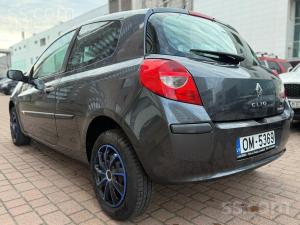 Zils Renault Clio 2007 Rīga, ar dzinēja tilpumu 1.10 L un nobraukumu 0 tūkst. km par 2300 €, foto 9 vietnē AUTOMOTO.COM.LV