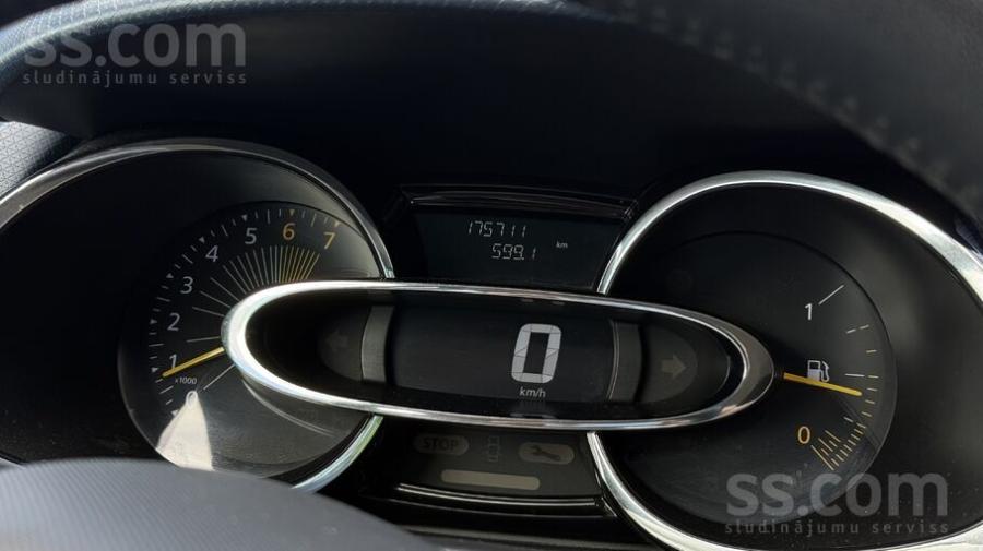 Zils Renault Clio 2014 Jelgava, ar dzinēja tilpumu 0.90 L un nobraukumu 175 tūkst. km par 5490 €, foto 13 vietnē AUTOMOTO.COM.LV