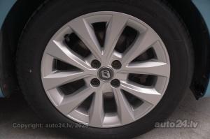 Zils Renault Clio 2020 Tallina, ar dzinēja tilpumu 1.60 L un nobraukumu 84 tūkst. km par 10990 €, foto 16 vietnē AUTOMOTO.COM.LV