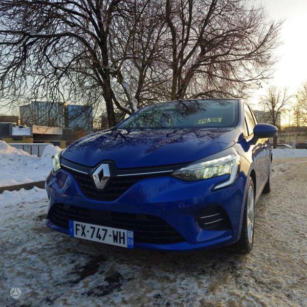 Blue Renault Clio 2021 in Vilnius, with an engine capacity of 1.60 L and mileage of 24 thousand km for 13000 €, photo 4 on AUTOMOTO.COM.LV