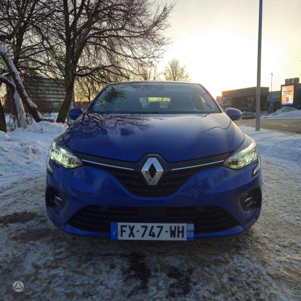 Blue Renault Clio 2021 in Vilnius, with an engine capacity of 1.60 L and mileage of 24 thousand km for 13000 €, photo 5 on AUTOMOTO.COM.LV