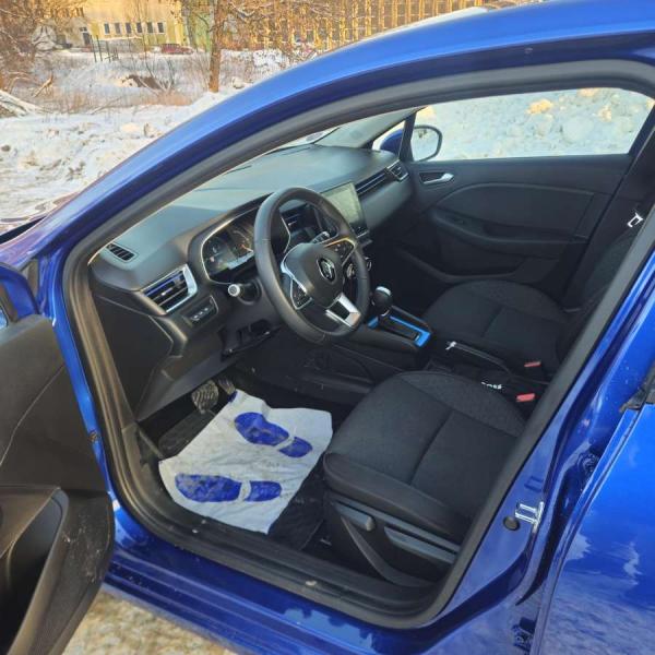 Blue Renault Clio 2021 in Vilnius, with an engine capacity of 1.60 L and mileage of 24 thousand km for 13000 €, photo 9 on AUTOMOTO.COM.LV