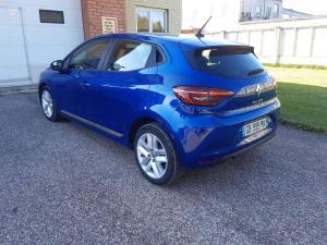 Blue Renault Clio 2021 in Anyksciai, with an engine capacity of 1.00 L and mileage of 72 thousand km for 8888 €, photo 5 on AUTOMOTO.COM.LV