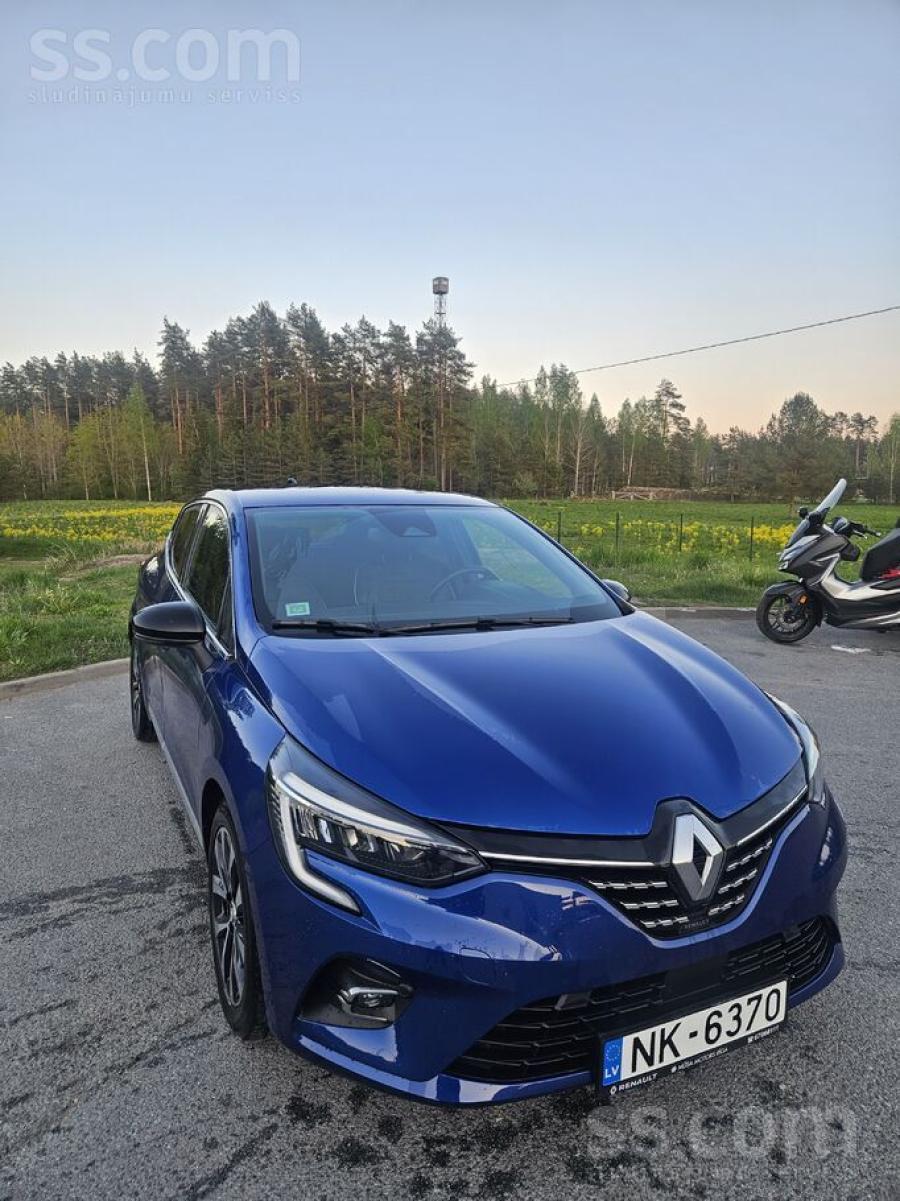 Zils Renault Clio 2022 Rīga, ar dzinēja tilpumu 1.60 L un nobraukumu 76 tūkst. km par 12500 €, foto 1 vietnē AUTOMOTO.COM.LV