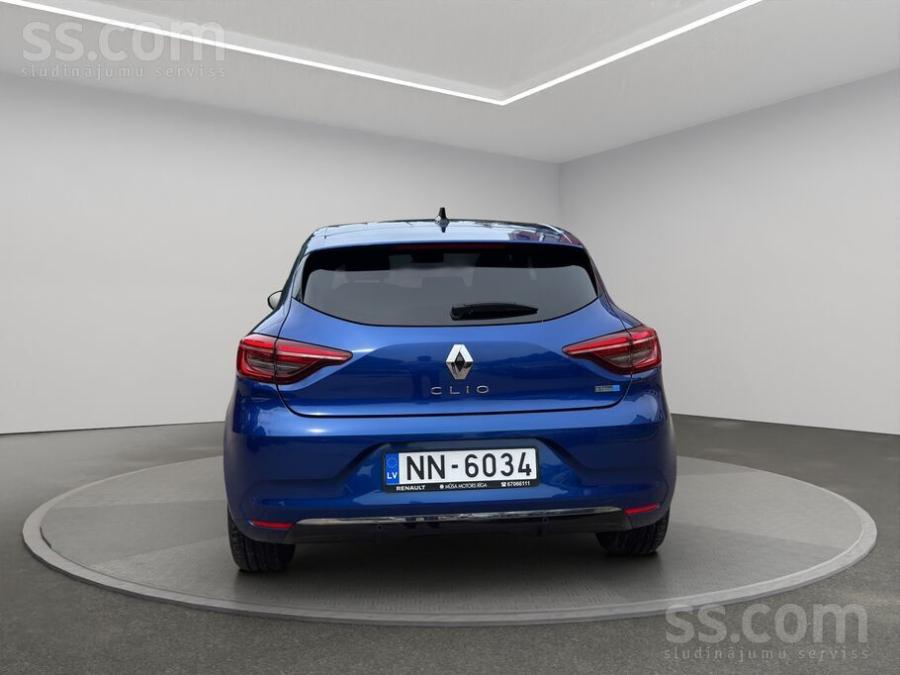 Blue Renault Clio 2023 in Riga, with an engine capacity of 1.60 L and mileage of 67 thousand km for 13495 €, photo 6 on AUTOMOTO.COM.LV