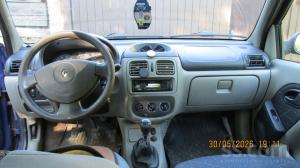 Zils Renault Clio 2005 Jūrmala, ar dzinēja tilpumu 1.40 L un nobraukumu 188 tūkst. km par 889 €, foto 6 vietnē AUTOMOTO.COM.LV