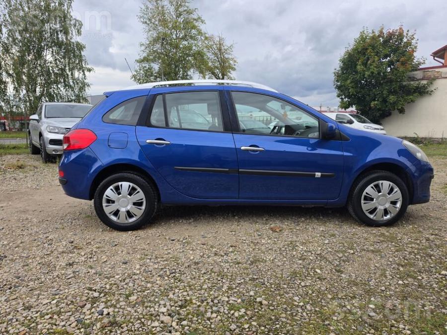 Zils Renault Clio 2008 Rēzekne, ar dzinēja tilpumu 1.50 L un nobraukumu 0 tūkst. km par 2300 €, foto 3 vietnē AUTOMOTO.COM.LV