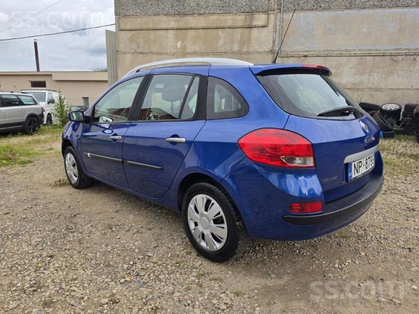 Blue Renault Clio 2008 in Rezekne, with an engine capacity of 1.50 L and mileage of 0 thousand km for 2300 €, photo 6 on AUTOMOTO.COM.LV