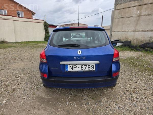 Blue Renault Clio 2008 in Rezekne, with an engine capacity of 1.50 L and mileage of 0 thousand km for 2300 €, photo 9 on AUTOMOTO.COM.LV