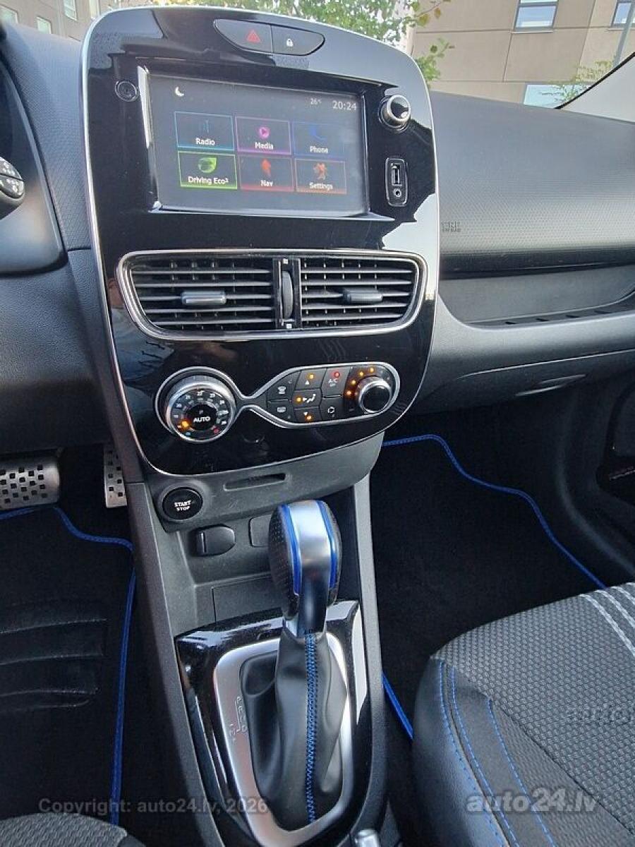 Blue Renault Clio 2017 in Tallinn, with an engine capacity of 1.20 L and mileage of 113 thousand km for 8490 €, photo 20 on AUTOMOTO.COM.LV