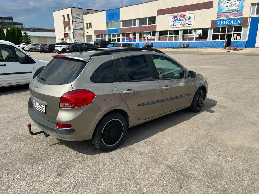Brown Renault Clio 2010 in Marupe, with an engine capacity of 1.50 L and mileage of 280 thousand km for 1500 €, photo 5 on AUTOMOTO.COM.LV