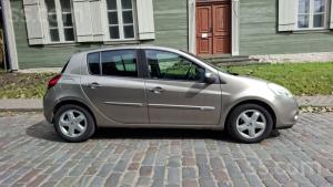 Brown Renault Clio 2010 in Riga, with an engine capacity of 1.50 L and mileage of 254 thousand km for 1500 €, photo  on AUTOMOTO.COM.LV