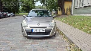 Brown Renault Clio 2010 in Riga, with an engine capacity of 1.50 L and mileage of 254 thousand km for 1500 €, photo 3 on AUTOMOTO.COM.LV