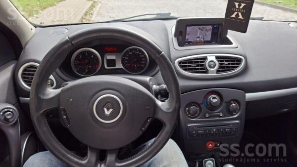 Brown Renault Clio 2010 in Riga, with an engine capacity of 1.50 L and mileage of 254 thousand km for 1500 €, photo 7 on AUTOMOTO.COM.LV