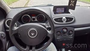 Brown Renault Clio 2010 in Riga, with an engine capacity of 1.50 L and mileage of 254 thousand km for 1500 €, photo 7 on AUTOMOTO.COM.LV