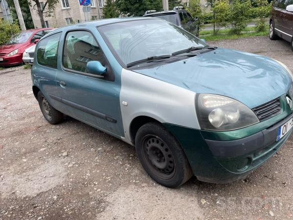 Green Renault Clio 2005 in Riga, with an engine capacity of 1.20 L and mileage of 227 thousand km for 350 €, photo 2 on AUTOMOTO.COM.LV