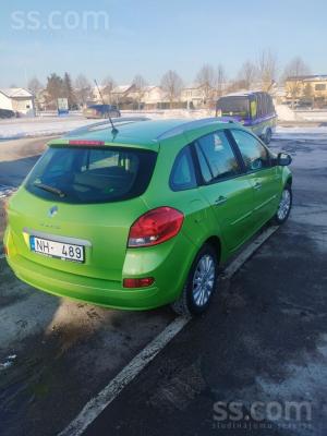 Green Renault Clio 2009 in Jelgava, with an engine capacity of 1.20 L and mileage of 271 thousand km for 2700 €, photo 2 on AUTOMOTO.COM.LV