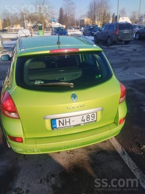 Green Renault Clio 2009 in Jelgava, with an engine capacity of 1.20 L and mileage of 271 thousand km for 2700 €, photo 5 on AUTOMOTO.COM.LV