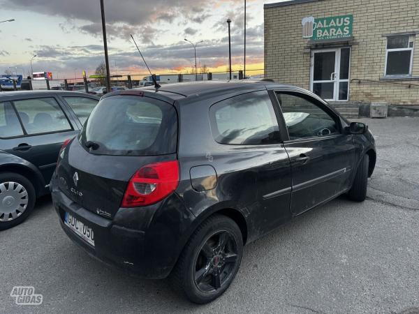 Grey Renault Clio 2008 in Panevezys, with an engine capacity of 1.50 L and mileage of 205 thousand km for 450 €, photo 4 on AUTOMOTO.COM.LV