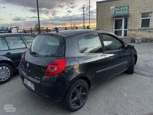 Grey Renault Clio 2008 in Panevezys, with an engine capacity of 1.50 L and mileage of 205 thousand km for 450 €, photo 5 on AUTOMOTO.COM.LV