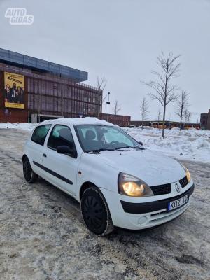 Pelēks Renault Clio 2001 Klaipėda, ar dzinēja tilpumu 1.10 L un nobraukumu 37 tūkst. km par 700 €, foto 2 vietnē AUTOMOTO.COM.LV