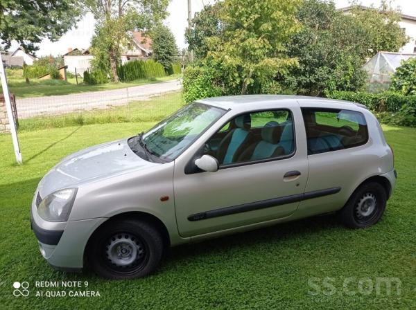 Серый Рено Клио 2002 в Рига, объемом двигателя 1.20 л и пробегом 140 тыс. км за 650 €, фото 1 на AUTOMOTO.COM.LV