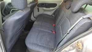 Grey Renault Clio 2004 in Riga, with an engine capacity of 1.20 L and mileage of 179 thousand km for 1550 €, photo 4 on AUTOMOTO.COM.LV
