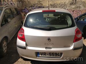 Pelēks Renault Clio 2005 Rīga, ar dzinēja tilpumu 1.50 L un nobraukumu 295 tūkst. km par 750 €, foto 7 vietnē AUTOMOTO.COM.LV