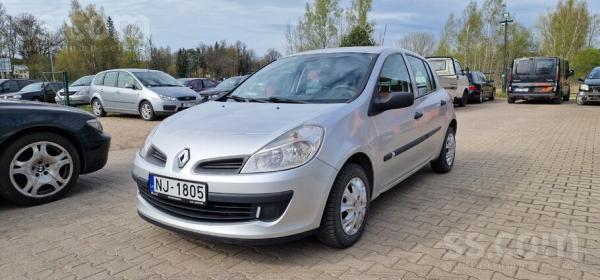 Grey Renault Clio 2006 in Valmiera, with an engine capacity of 1.20 L and mileage of 257 thousand km for 1250 €, photo 6 on AUTOMOTO.COM.LV